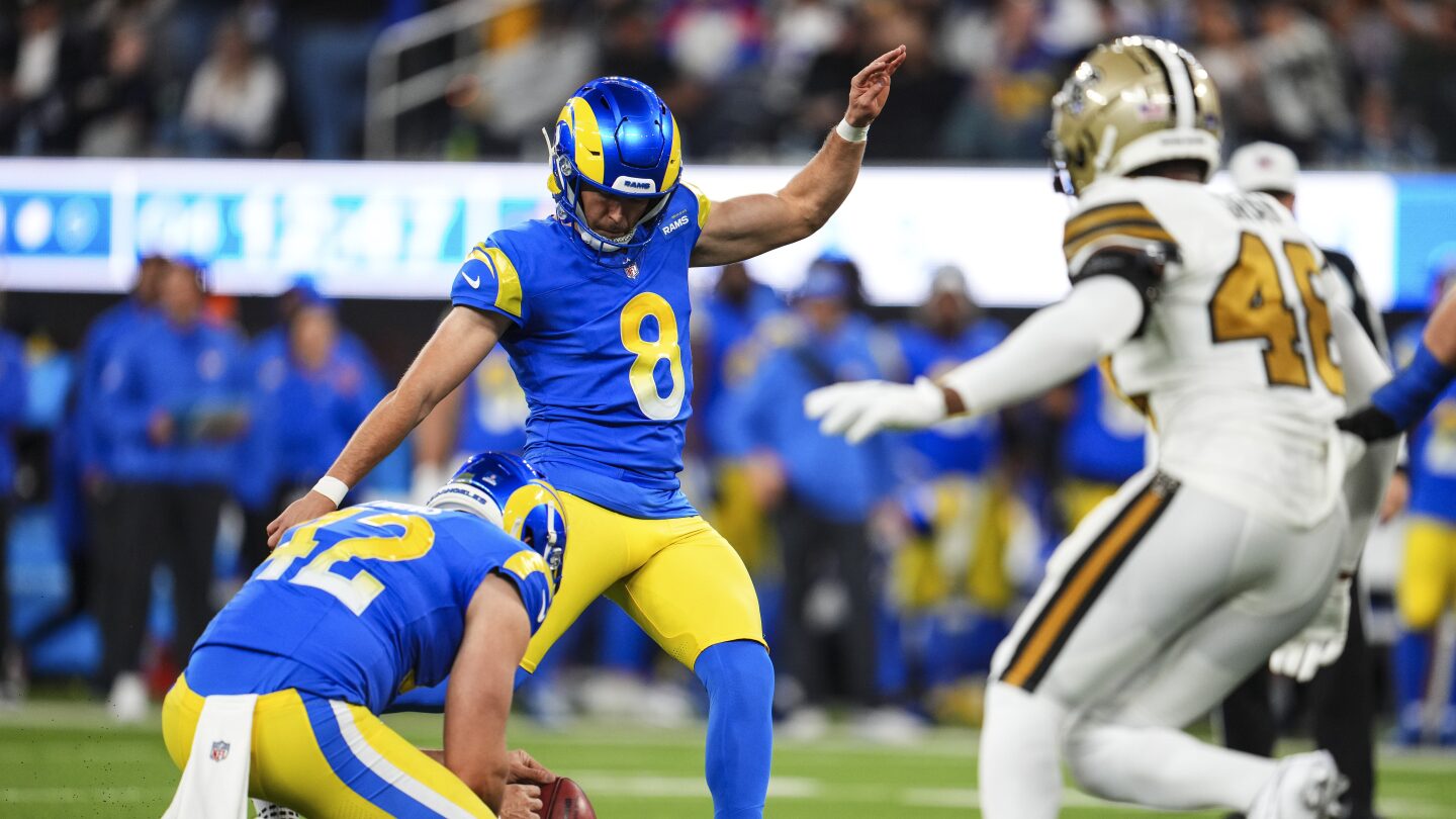 Browns Sign Kicker Lucas Havrisik