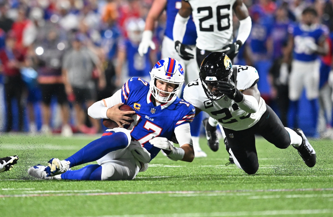 Josh Allen Throws 4 Touchdowns in Bills' Win Over Jaguars