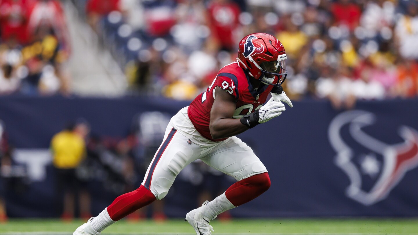 Dylan Horton Returns to Texans' Roster After Cancer Recovery