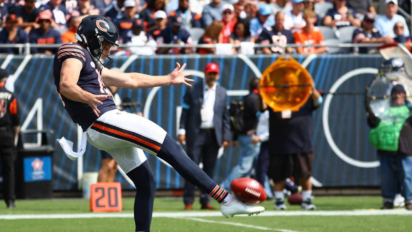 Tory Taylor Named NFC Special Teams Player of Week