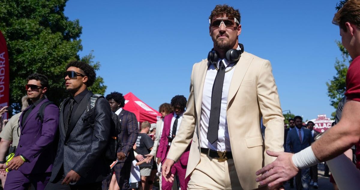 Danny Stutsman Reflects on His Oklahoma Football Journey in Emotional ...