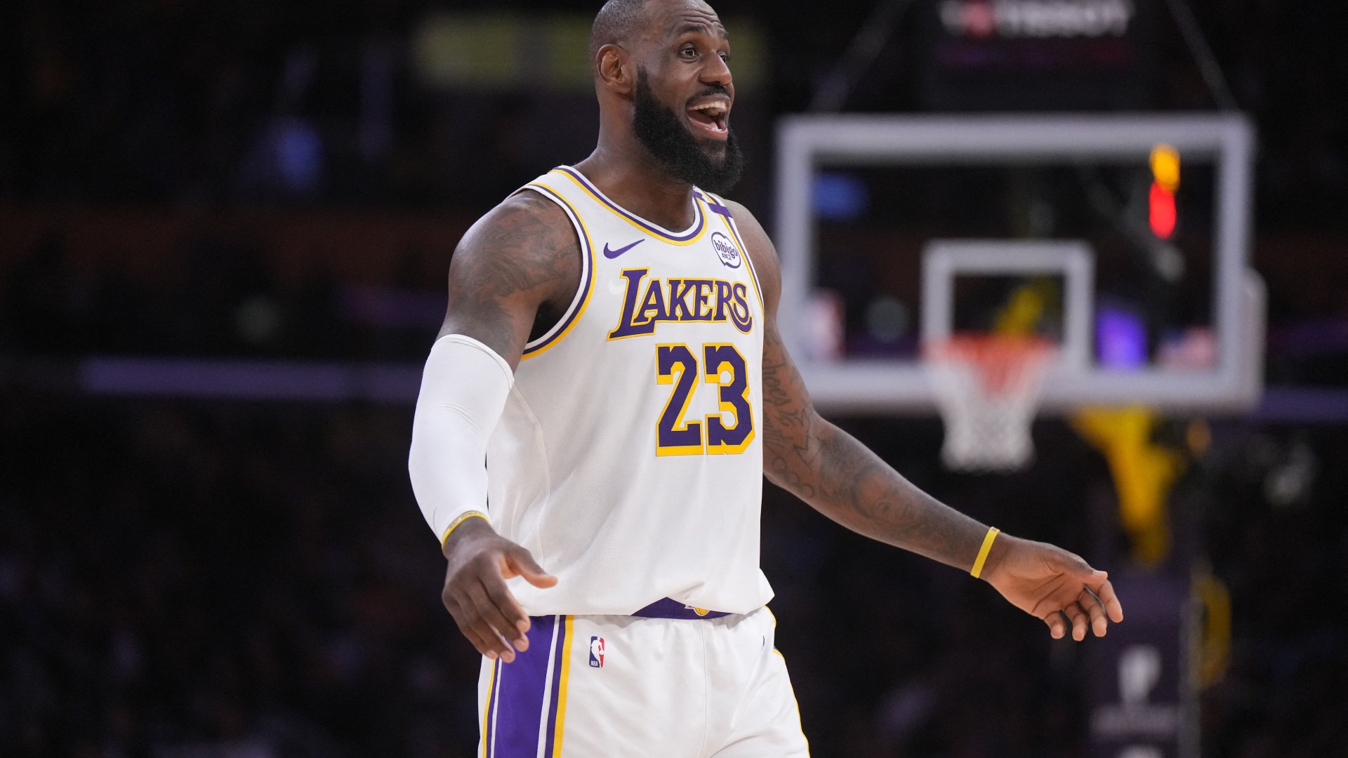 LeBron James opens up about his decision to step away from the Lakers ...