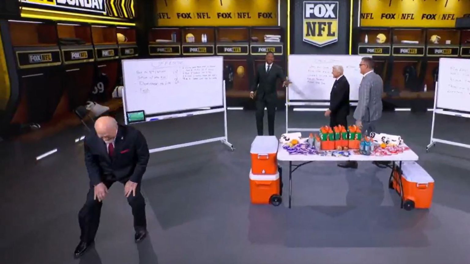 Terry Bradshaw's emotional moment on Fox NFL Sunday after Howie Long ...