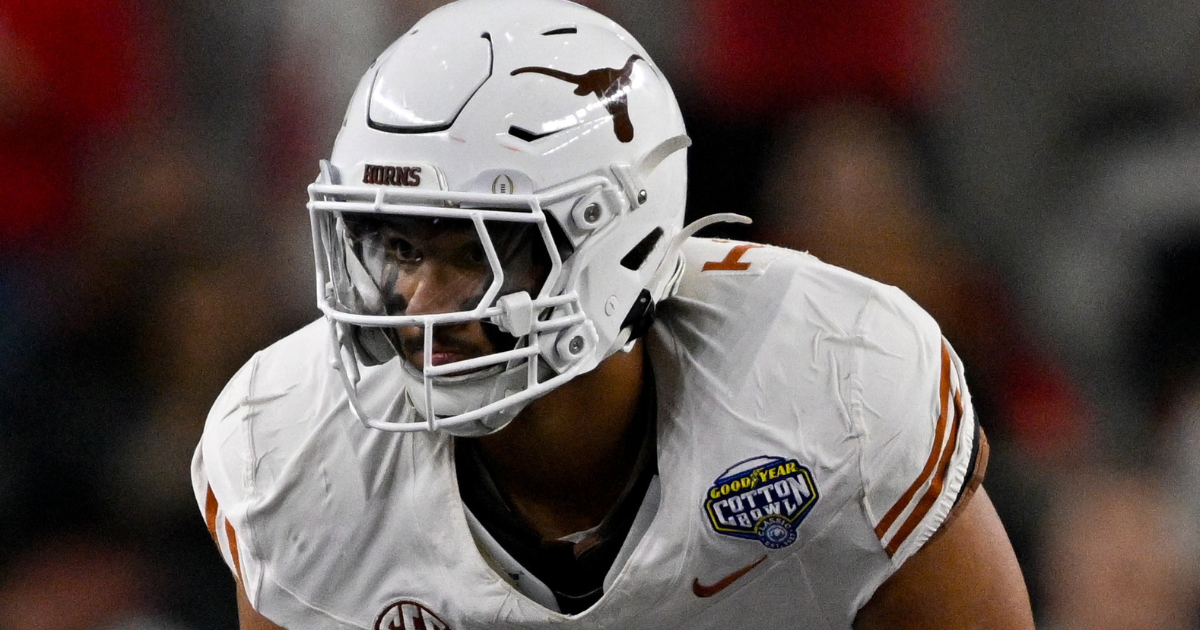 Texas Defensive End Trey Moore Announces Return for 2025 Season ...