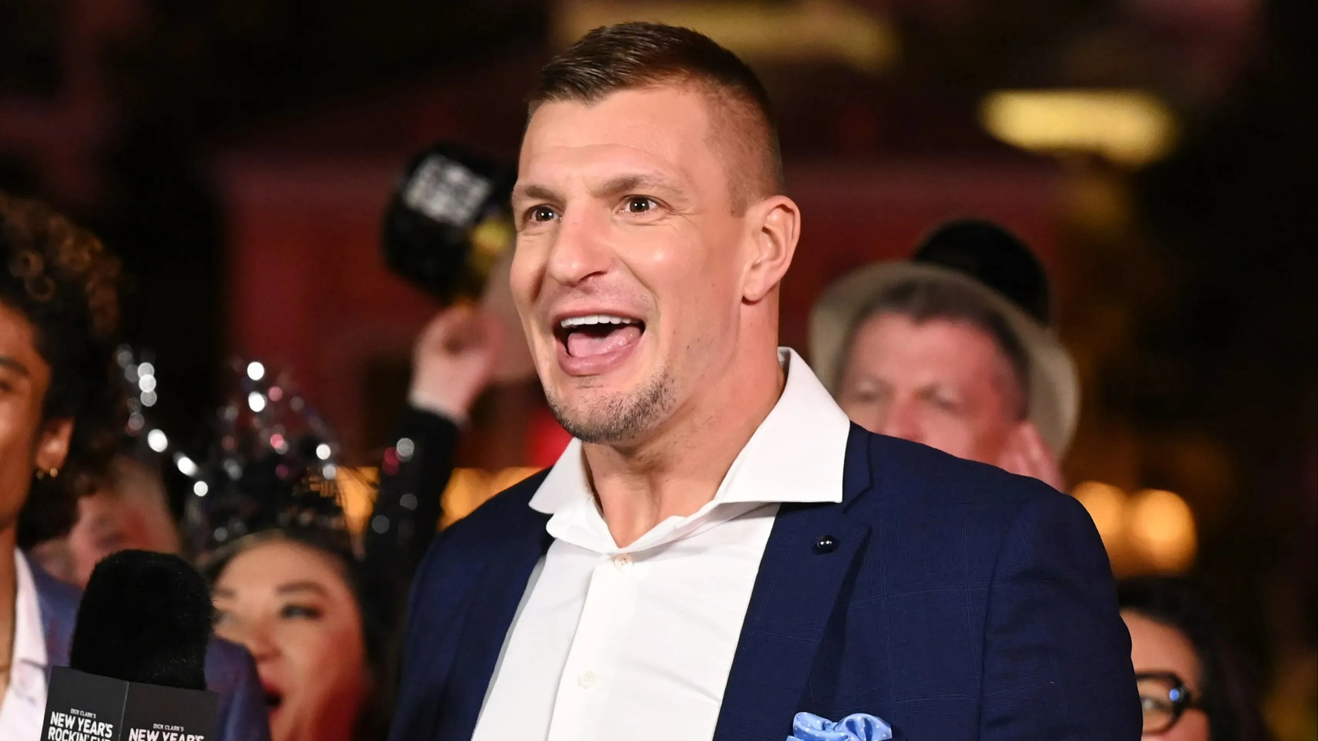 Fox NFL Sunday shakes up broadcast for regular-season finale with ...