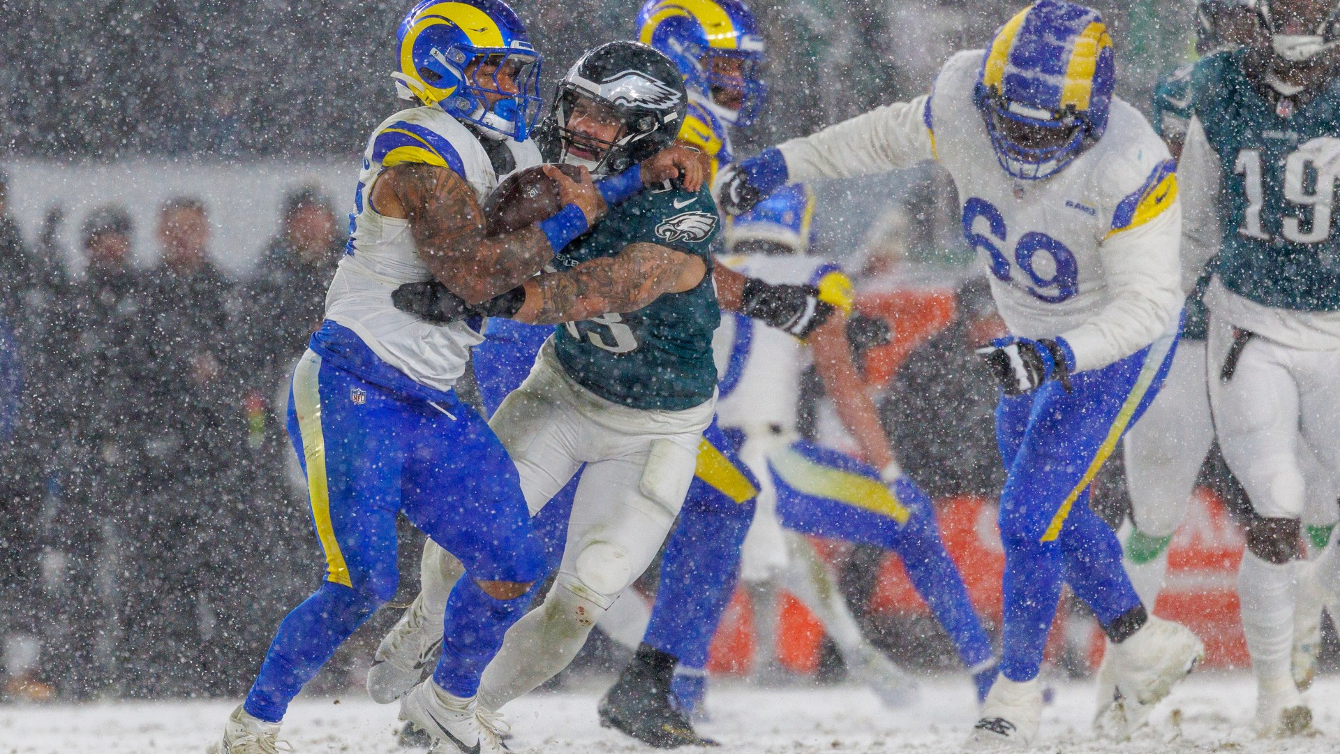 NBC Sports sparks outrage by missing Eagles-Rams national anthem on ...